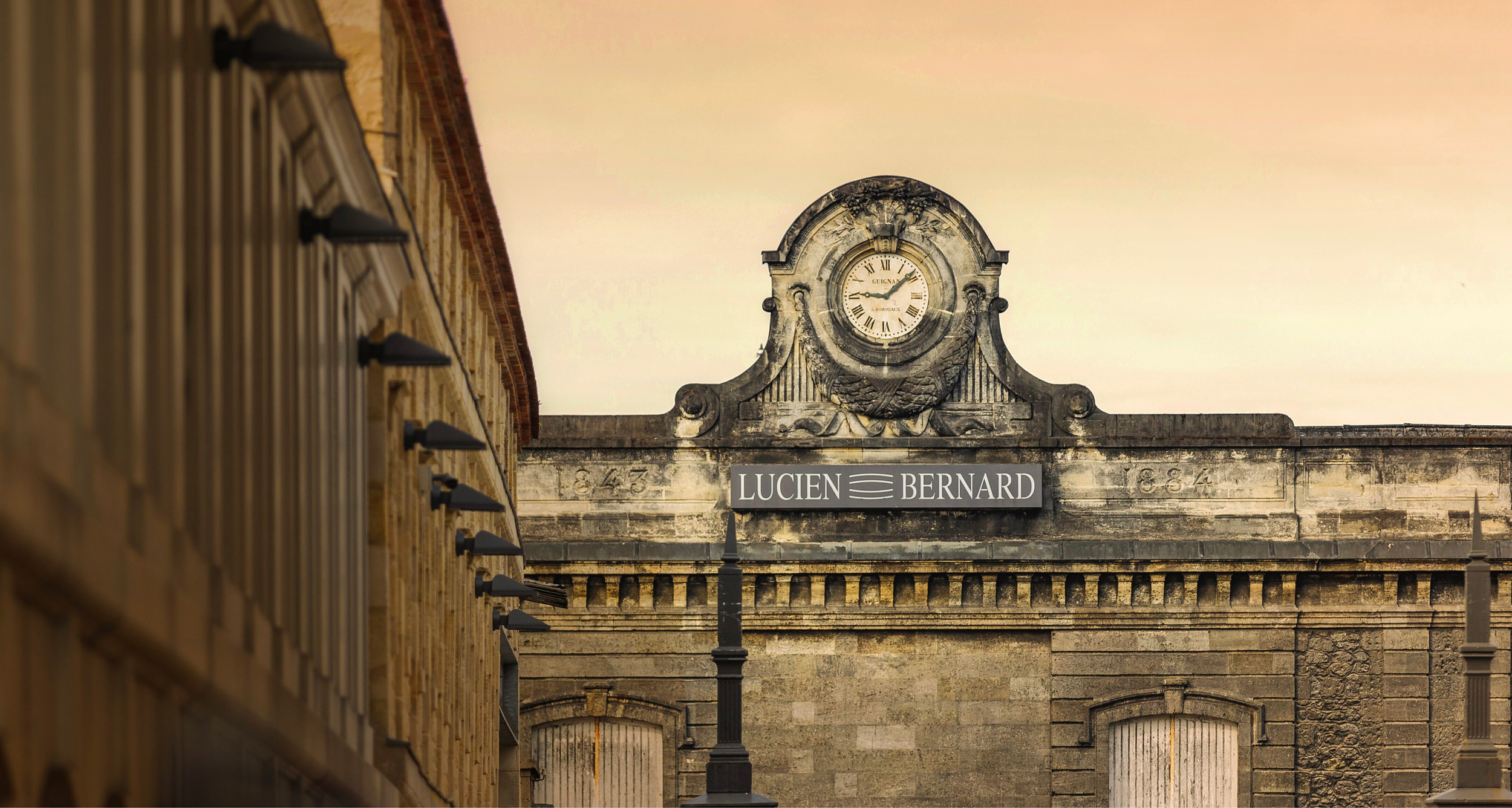 La Société - Lucien Bernard